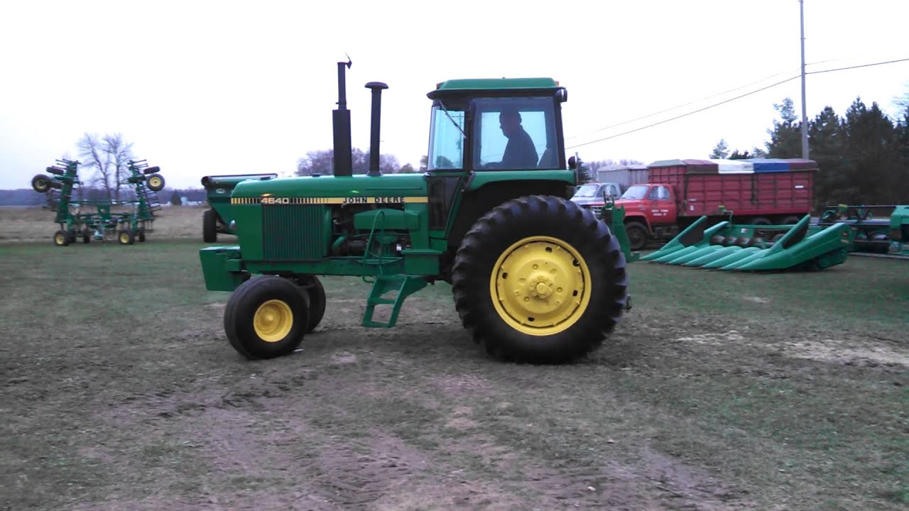John Deere 4640 Tractor - YouTube