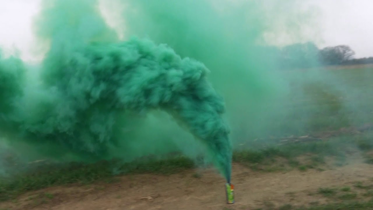 green smoke bomb rdg1 - YouTube