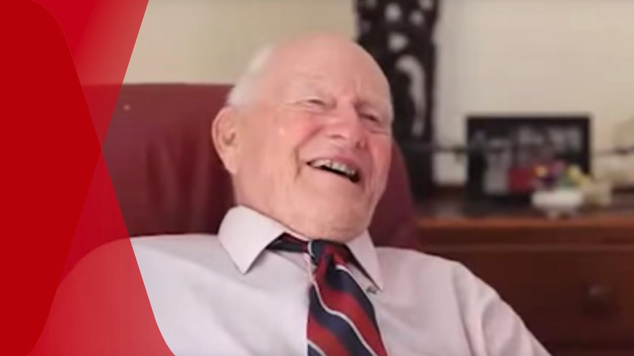 Bill McRae DFC, AFC, Ex-RAF Squadron Leader: Honouring Our Own - YouTube