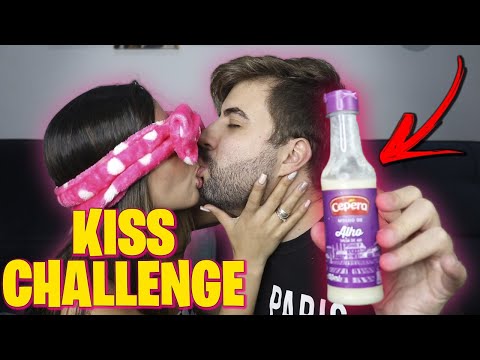DESAFIO DO BEIJO | KISS CHALLENGE ~Debi e Dih
