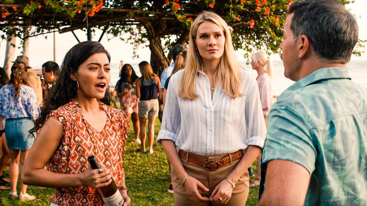 Kate Introduces Lucy To Her Boss - NCIS Hawaii 2x02 - YouTube