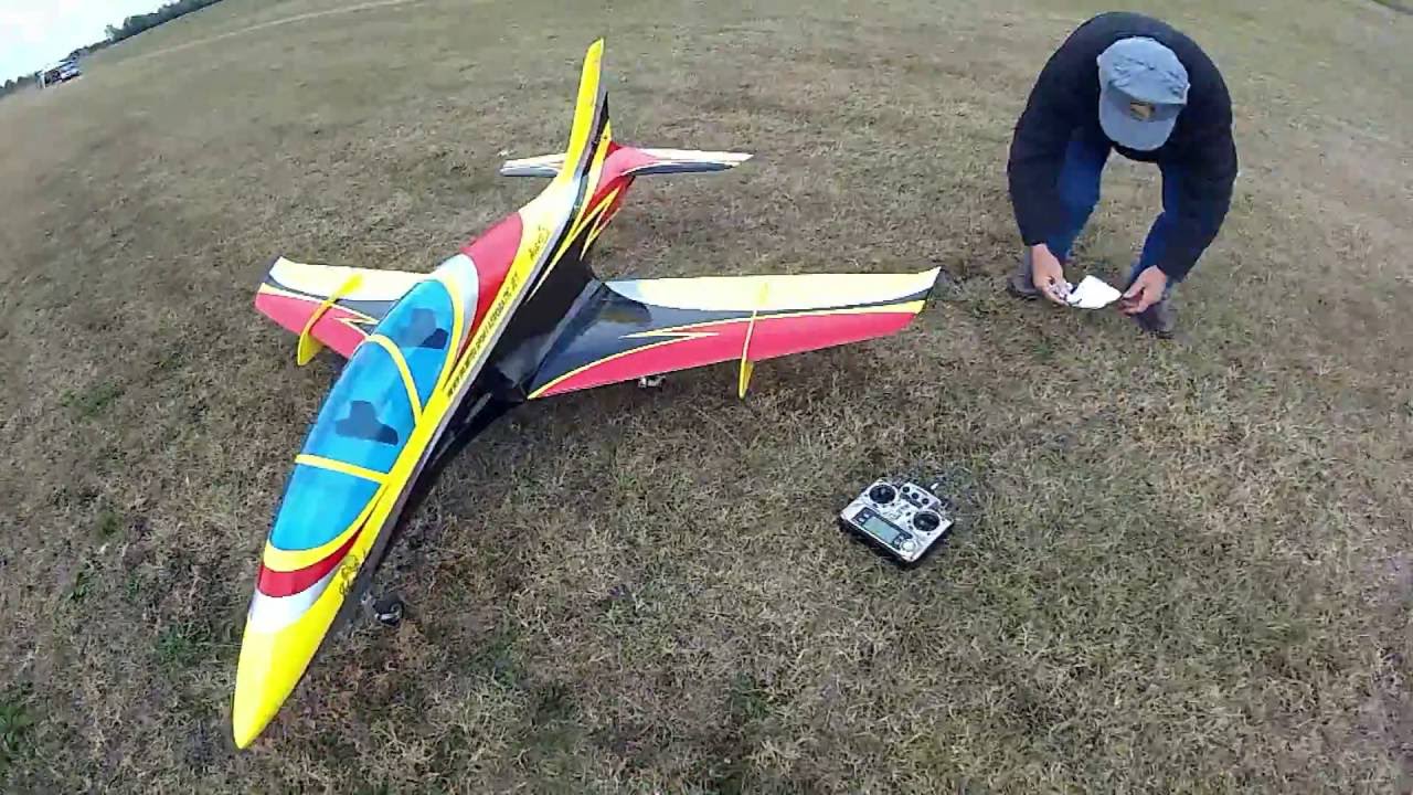 Sebart Avanti S HD atterraggio di emergenza - YouTube