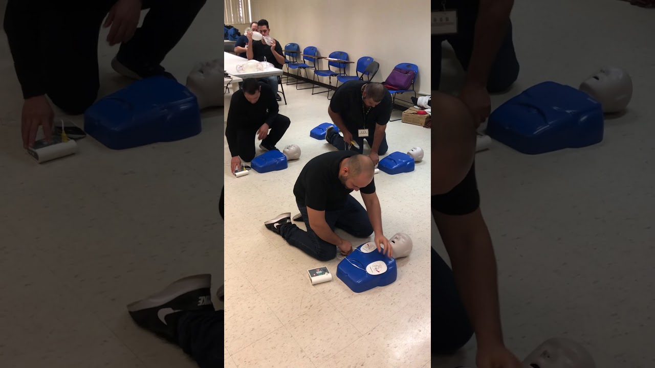 Manejo del DAE en situaciones de urgencia - YouTube