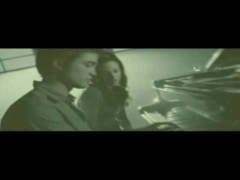 New Moon-Edward and Bella