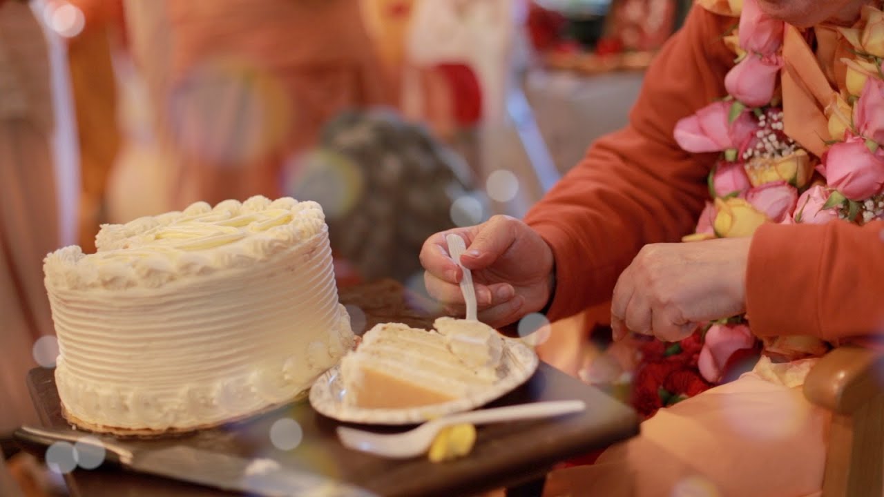 SDG birthday Cake 2018 - YouTube