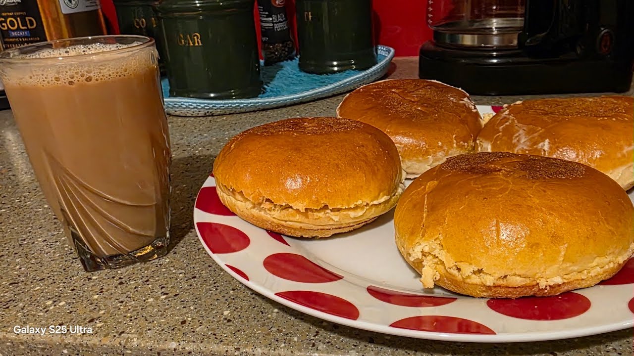 Irani Tea and Muska Bun/Trending dish/Kerala street famous/Must try ...