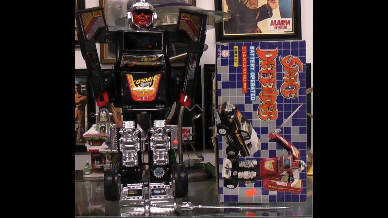 Cosmic Robot Space Defender.1987 Taiwan 1/14th scale Battery op walking ...