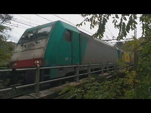 Doppia e483 005 + e483 Akiem Medway,treno merci container,succursale Giovi,trains hunter ...