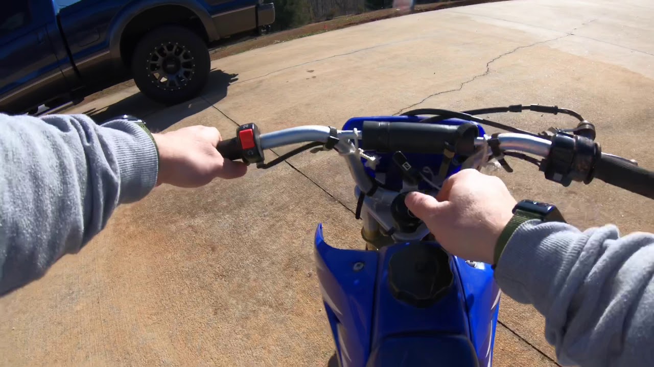 TTR 50 with Training wheels - YouTube