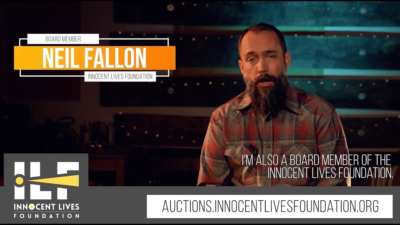 The First Rock and Roll ILF Auction NEIL FALLON and CHRIS HADNAGY - YouTube