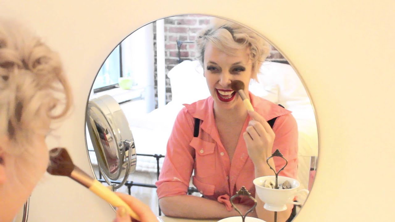 Kate Gunther as Jenny Smith in RISE & FALL by BREAD!! - YouTube
