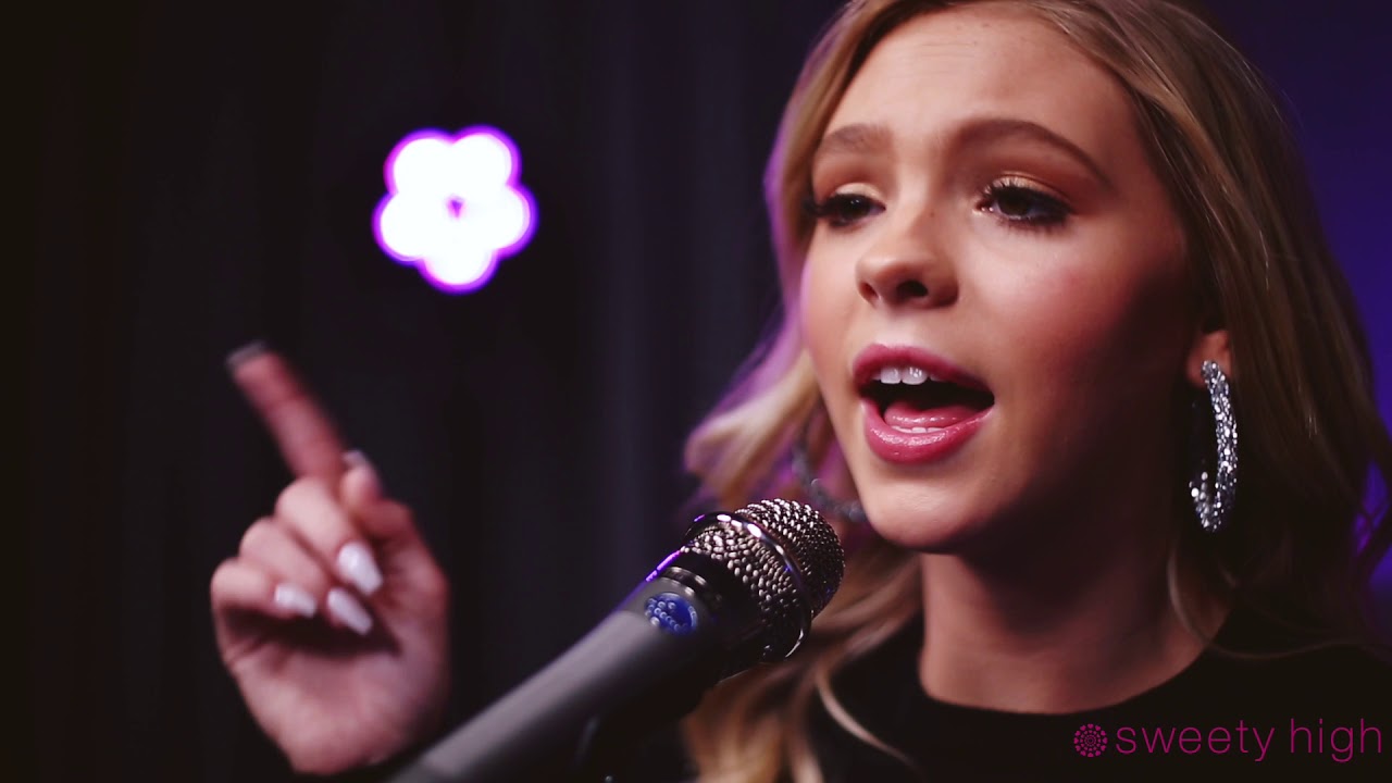 JORDYN JONES Performs BEST CHRISTMAS EVER - YouTube