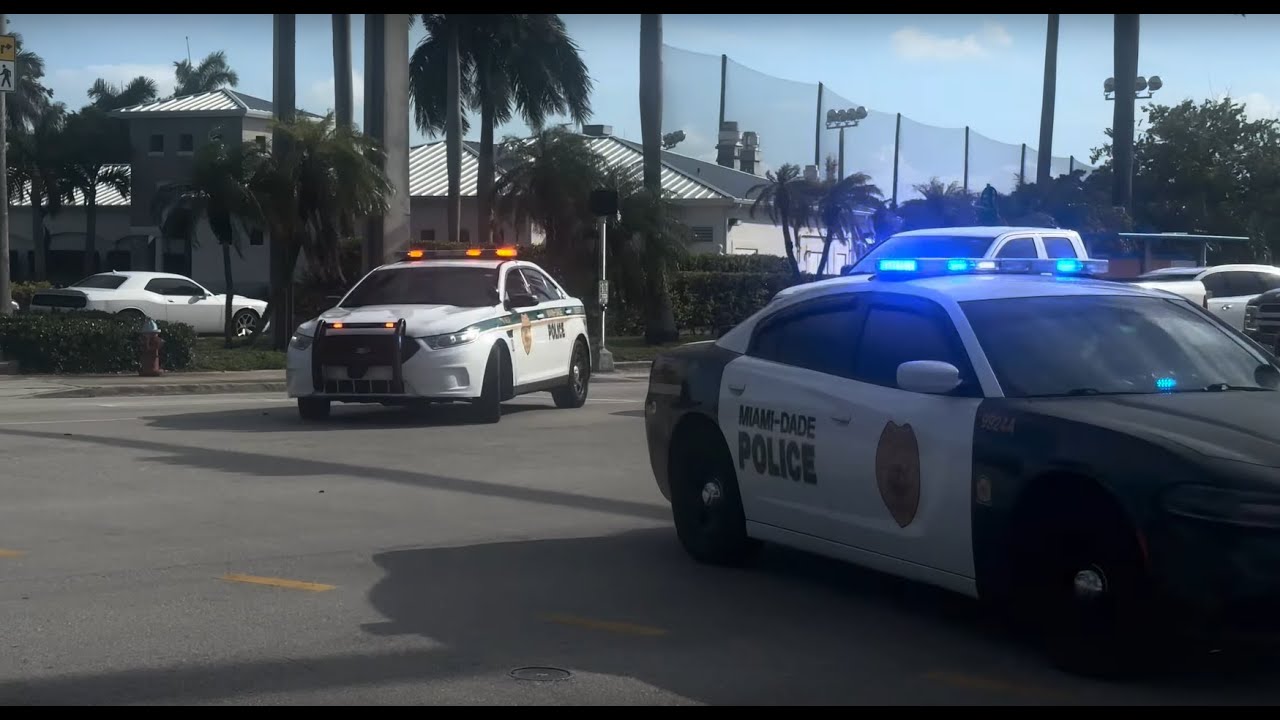 Multiples Miami-Dade Police Responding Code 3 To Jackson South Medical ...