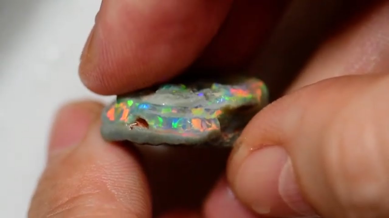 22.05 cts Australian Rough Opal, Lightning Ridge Gem - YouTube