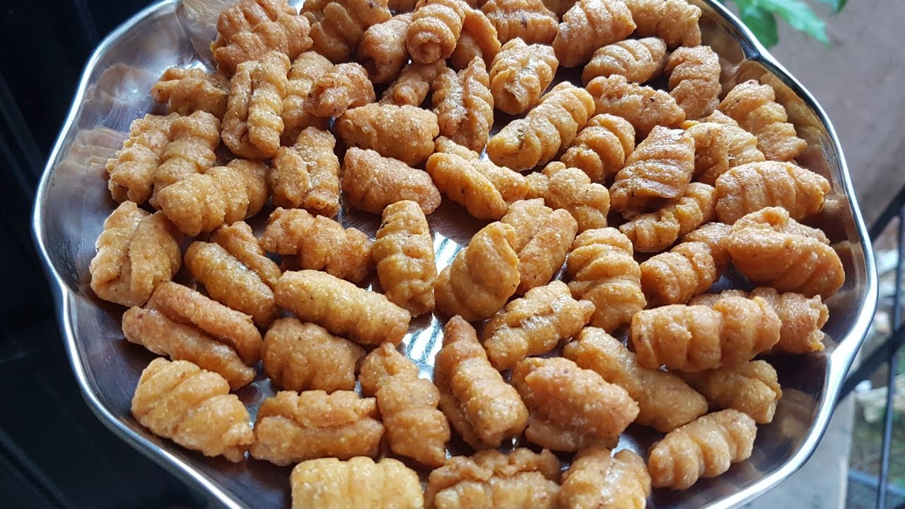 Crispy Sooji Snacks Recipe | Snacks Time Twister Suji Recipe - YouTube