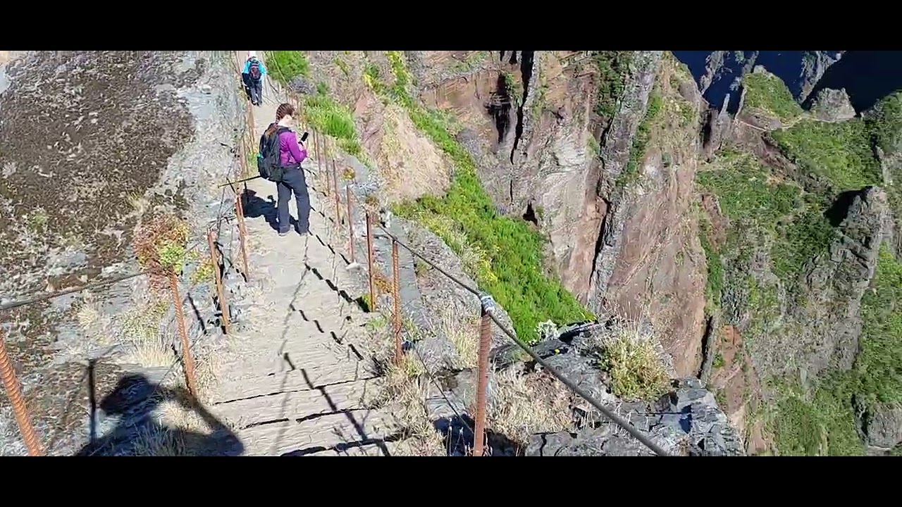 Vereda por la arista de Pedra Rija - YouTube