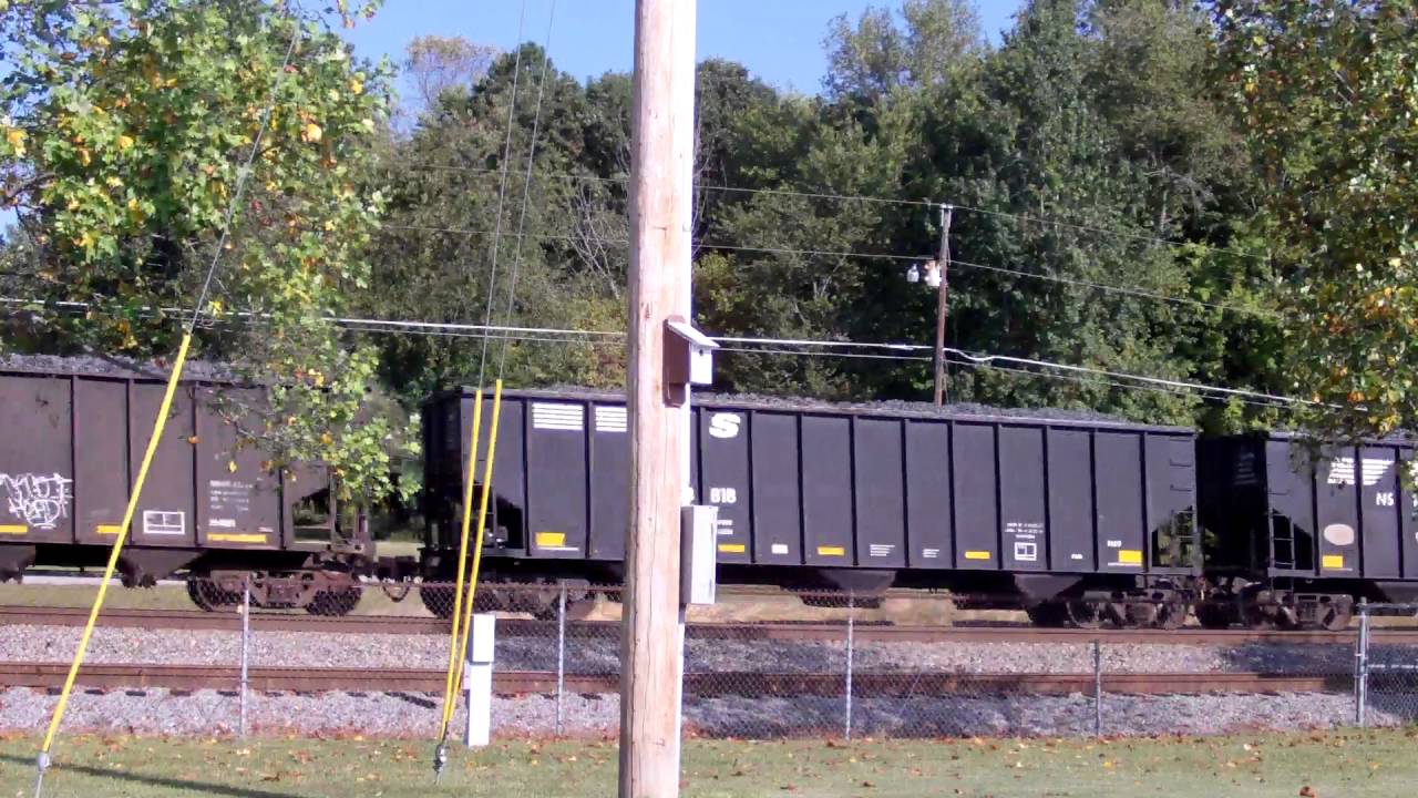 K&T Railfanning 54: NS #8096 leads a coal train at Oneida, TN - YouTube