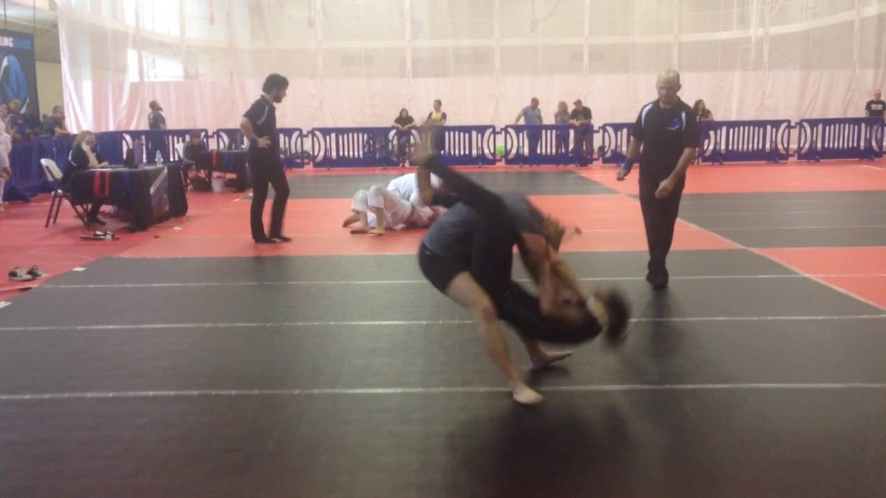 Grappling games match 3 - YouTube