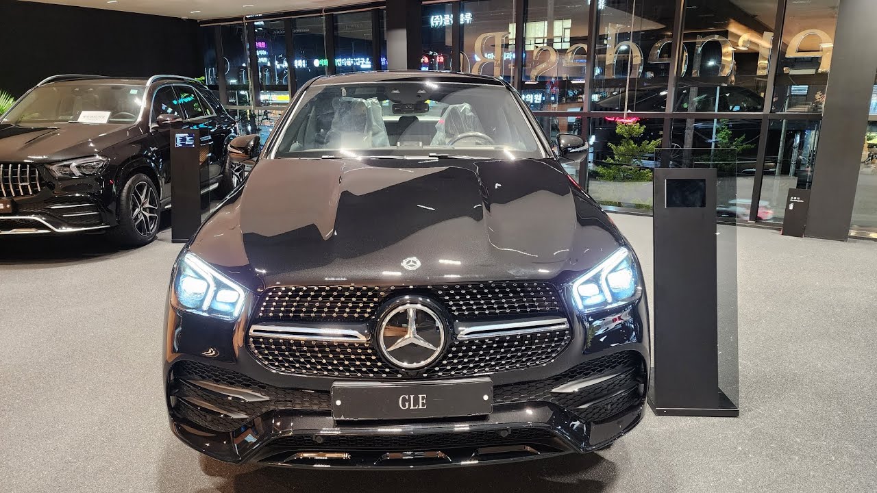 22MY Mercedes GLE 400d 4Matic CP 쿠페 197U 885A 옵디시안 블랙 투톤화이트시트 나이트패키지 ...