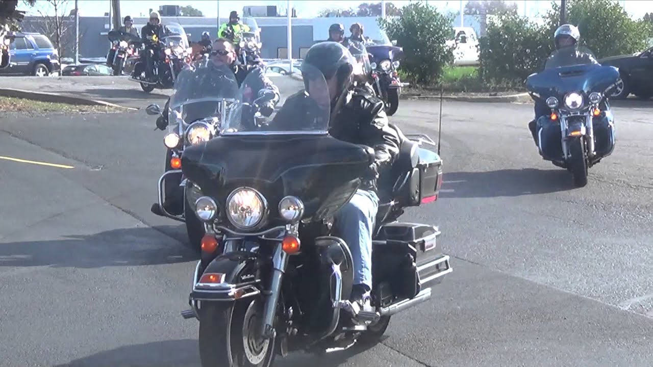 IDCFS Lake Shore H O G s Toy Ride - YouTube