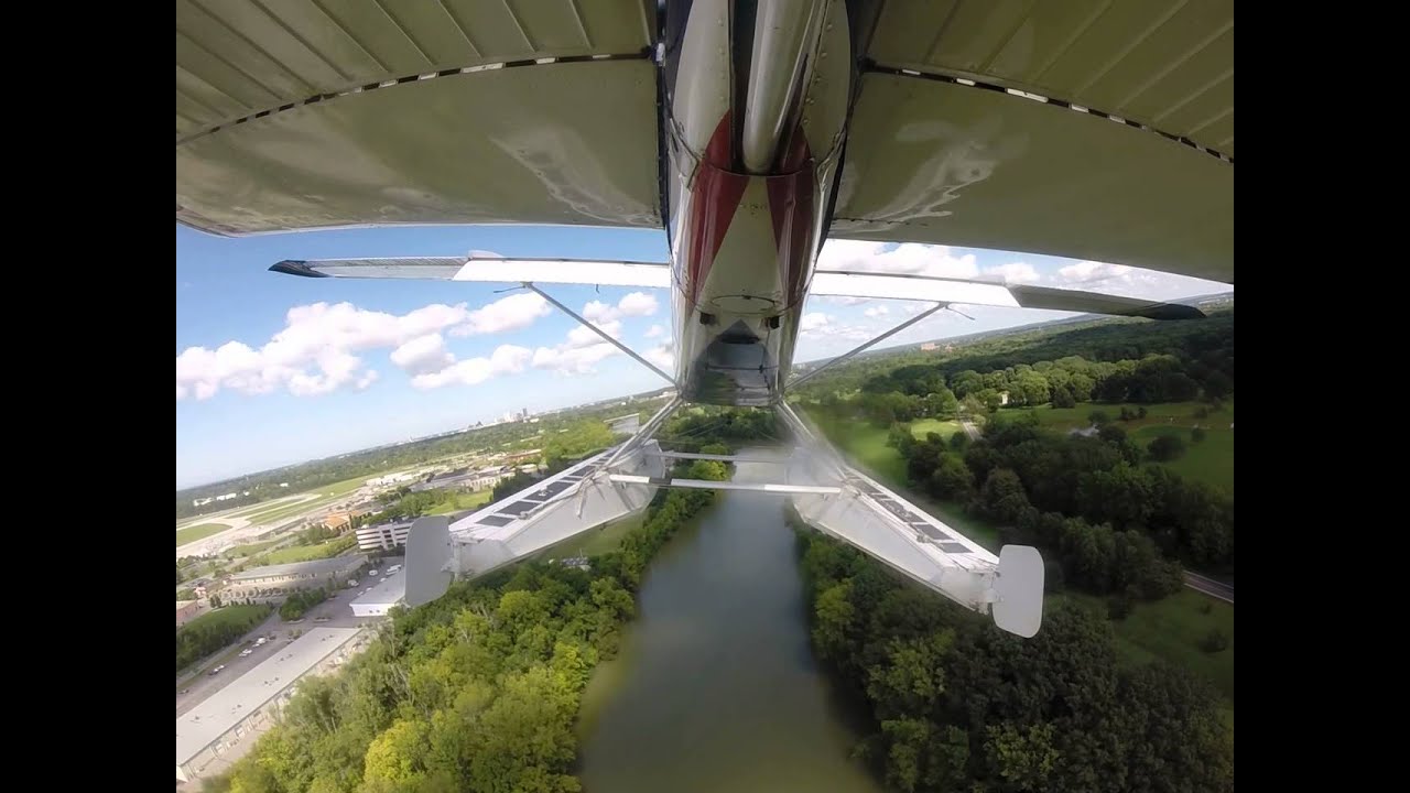 Floatplane river landing - YouTube