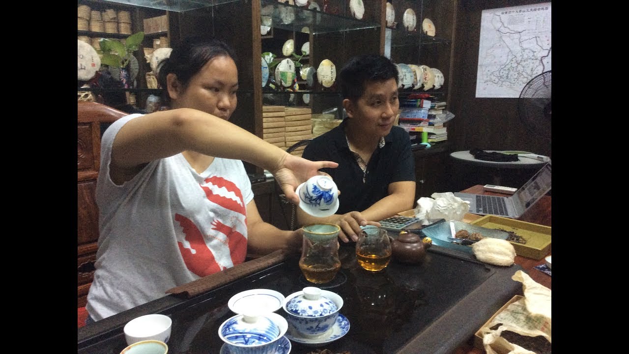 Visiting ‘Yiwu Mountain Tea’ - YouTube