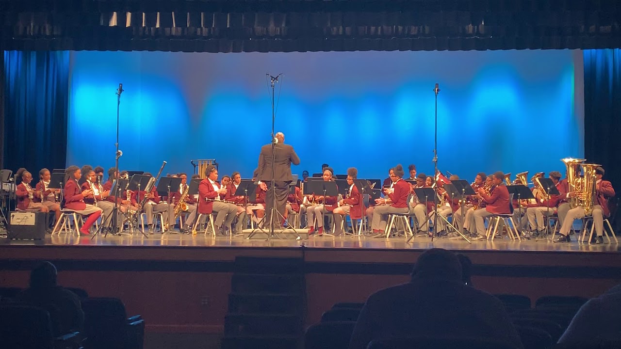 Champion theme middle school band 2019 (part 3) - YouTube