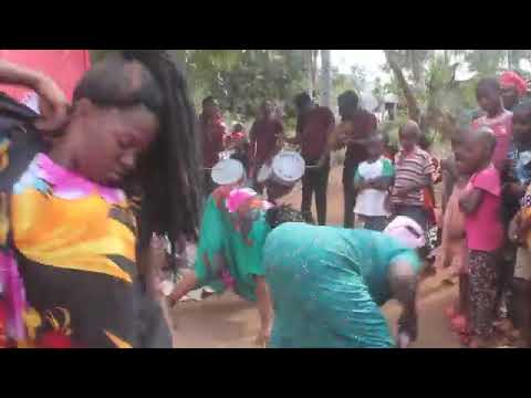 Kanga moko Achomekwa Chupa live Kwenye kigodoro kwampalange ana Msambwanda hataliii