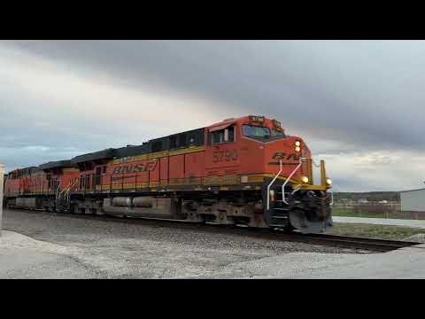 BNSF 5790 Arenzville, IL 4-3-25 - YouTube