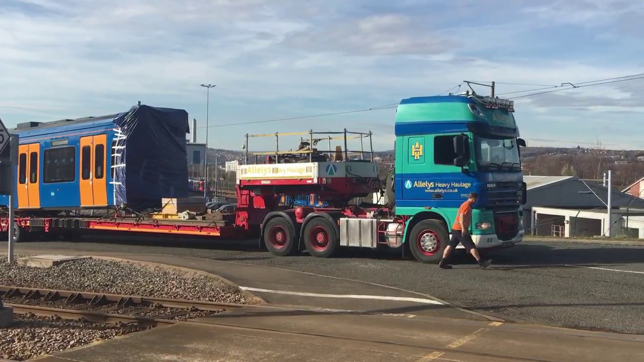 Allelys Truck Take To Tram-Train 202+204 Back To Spain 🇪🇸 Going To ...