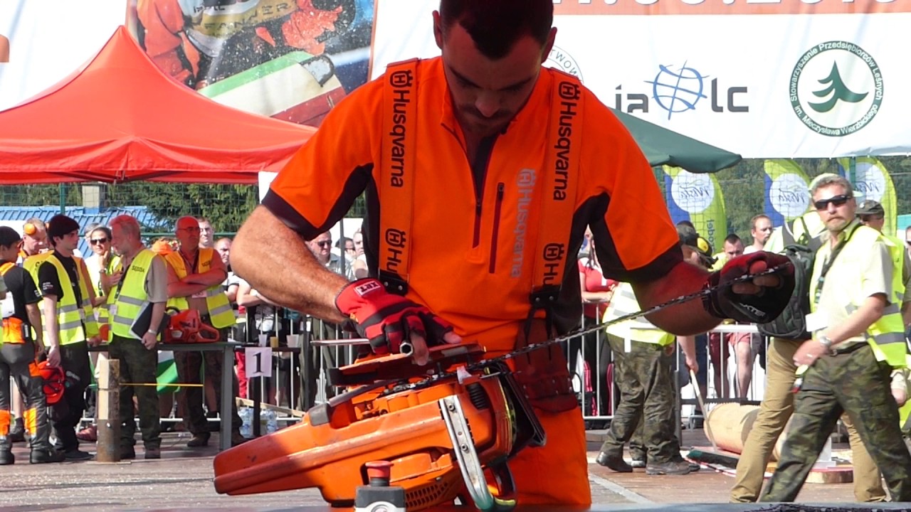 World Logging Championships 2016 Gold Medal - Fitting a chain - YouTube