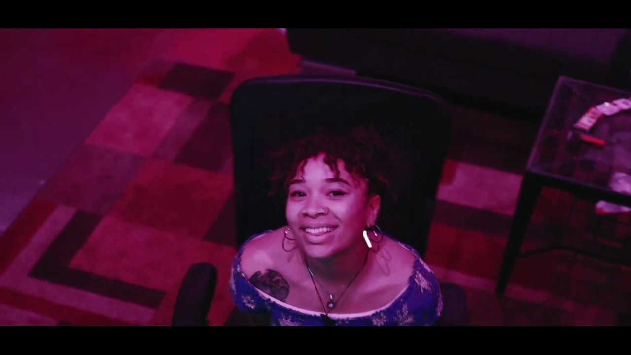 Leeka Liberum - Intro (Official Music Video) - YouTube