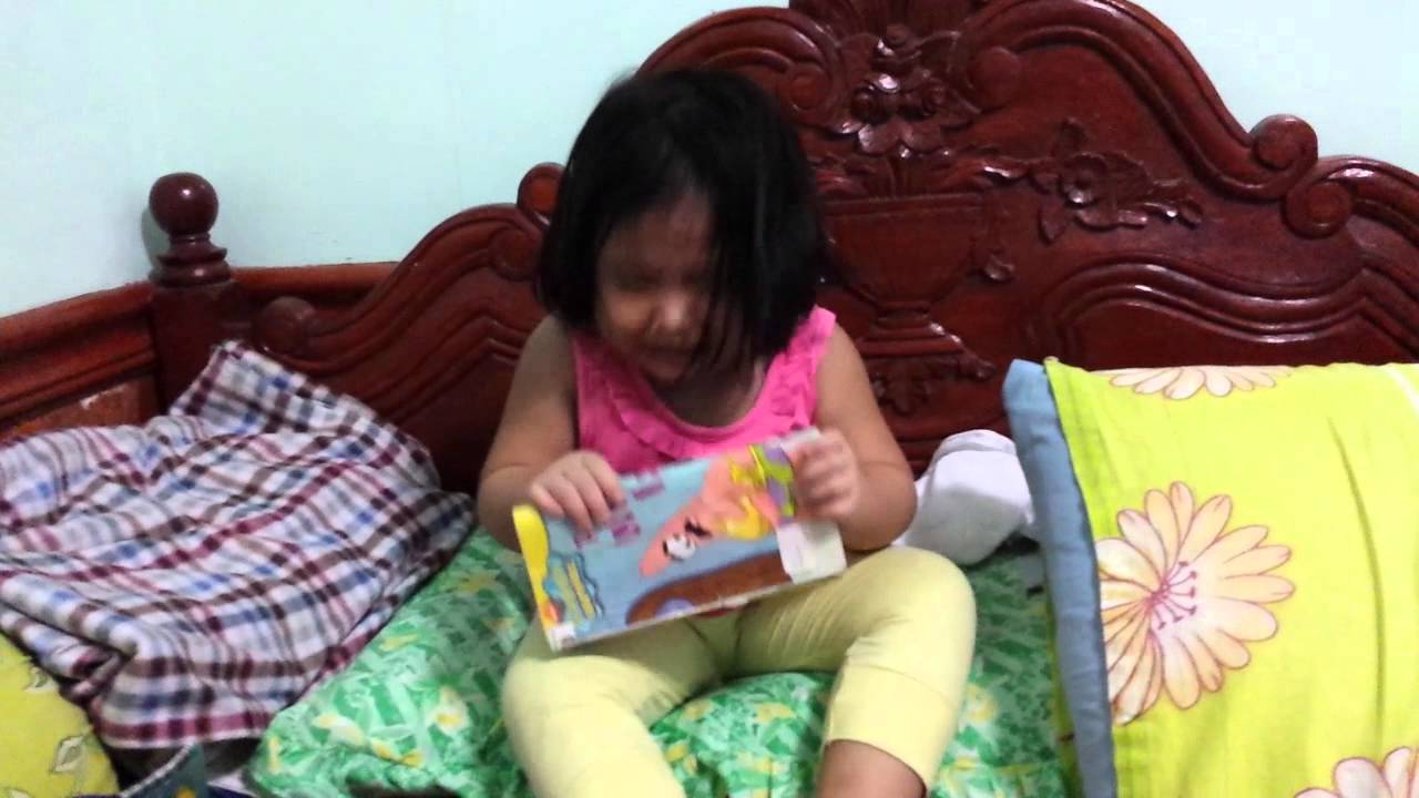 Skye singing ABC - YouTube