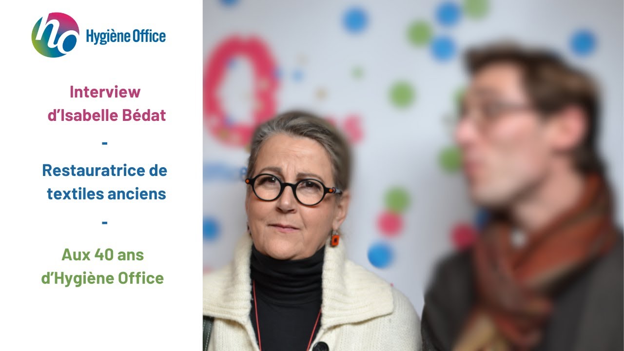 ITW Isabelle Bédat, restauratrice textiles et Hygiène Office - YouTube
