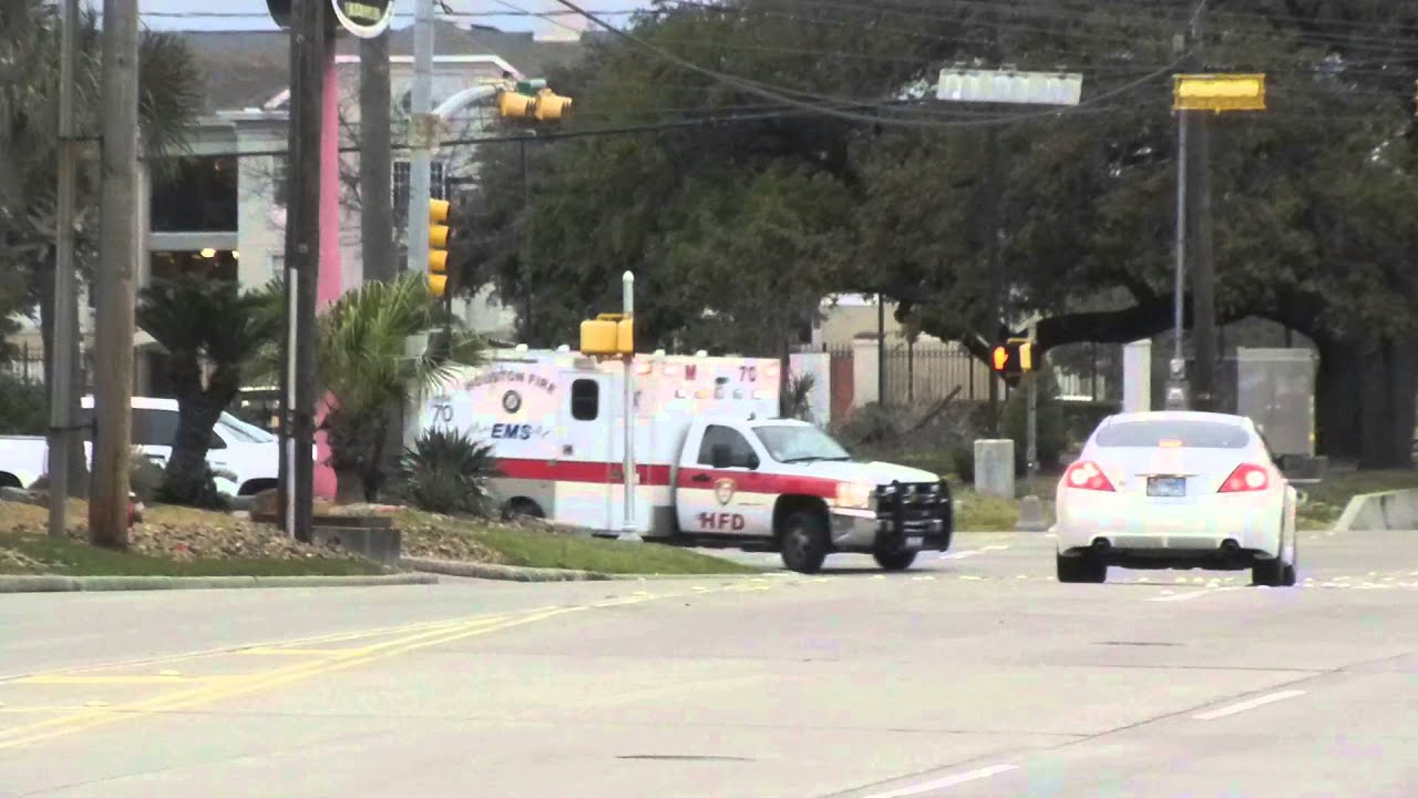 Houston fire dept.Medic#70, Supervisor#35 en-route to Clear Lake ...