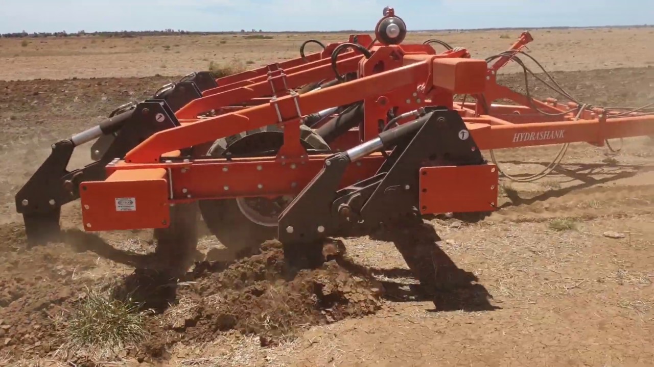 7 tyne deep ripping - YouTube