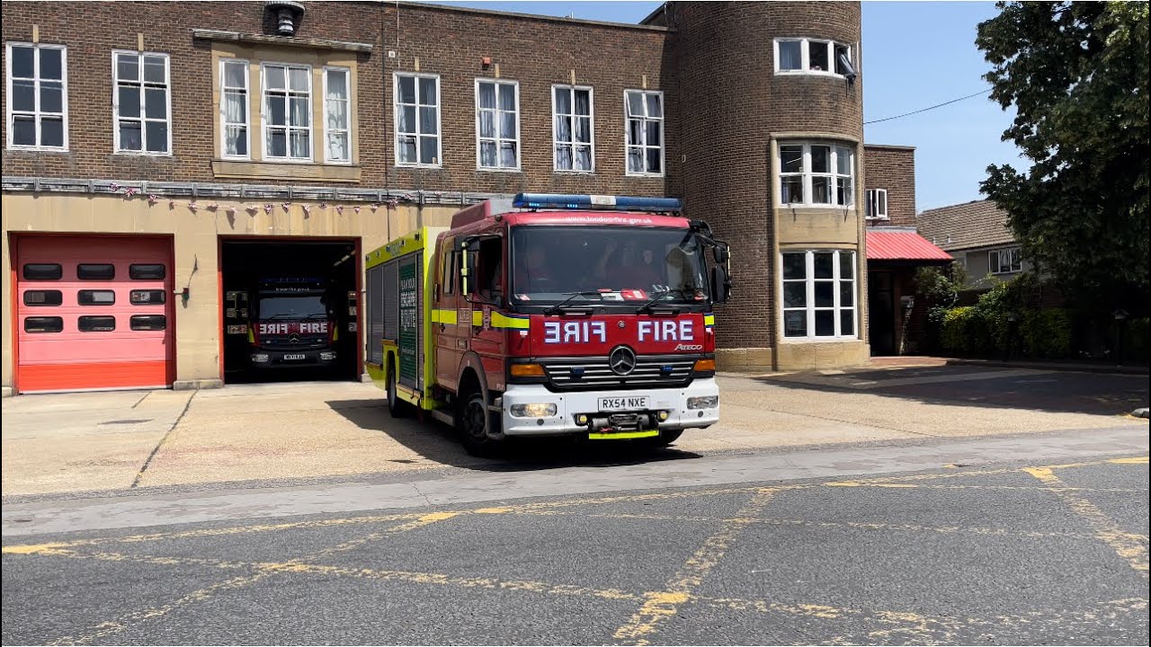 London Fire Brigade - A346 Edmonton Fire Rescue Turnout - YouTube