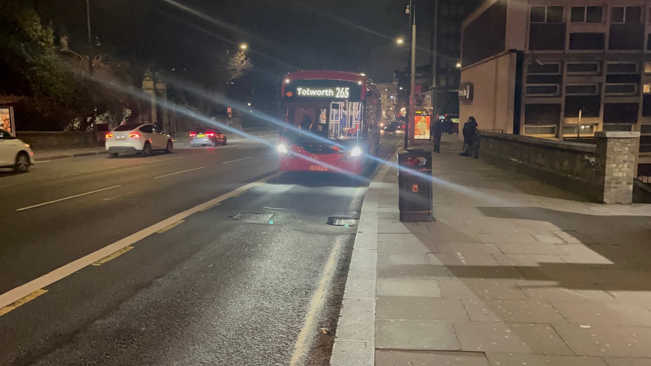 *BRAND NEW* Go Ahead London LB23PHY SEe225 on Route 265 at Putney ...