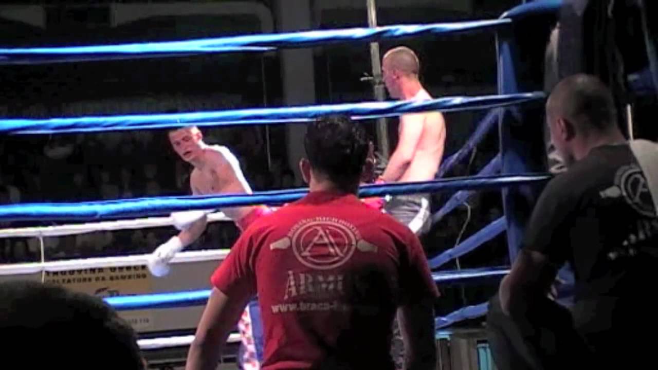 Bojan Miskovic vs Marko Rupčić - YouTube