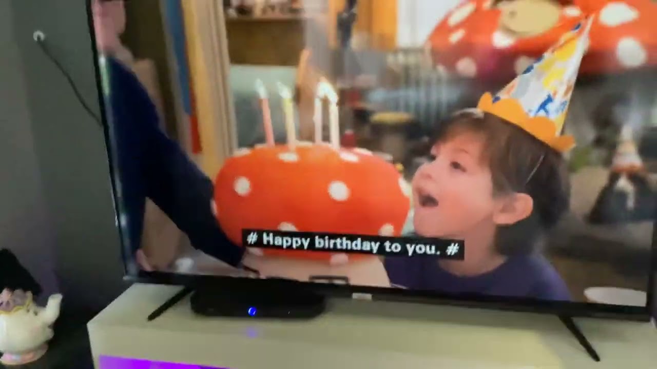 The Smurfs 2 - Happy Birthday Dear Blue Scene (UK Version) - YouTube