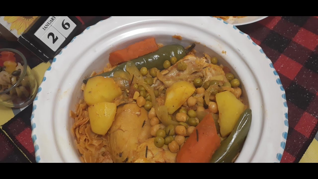 RANDAH prepper her preferred plat food #Nouasser_Tunisia - YouTube