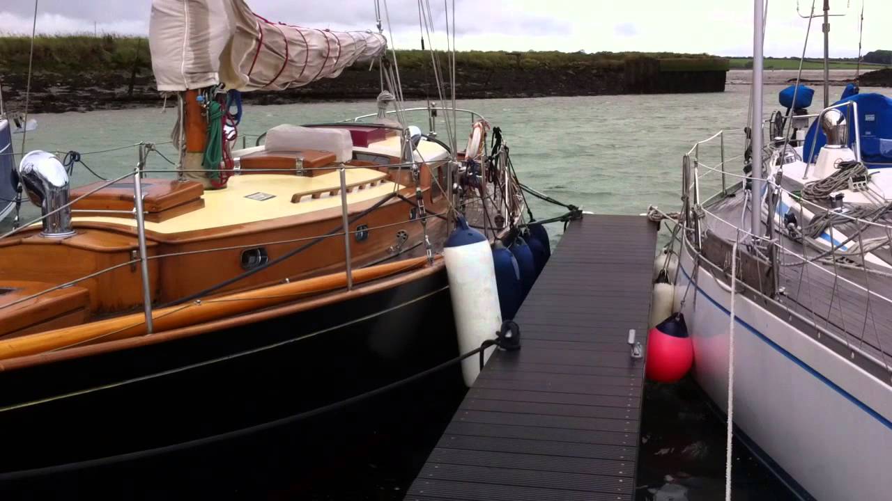 Classic Sailing Yacht Philip Rhodes 45 'Undina' - YouTube