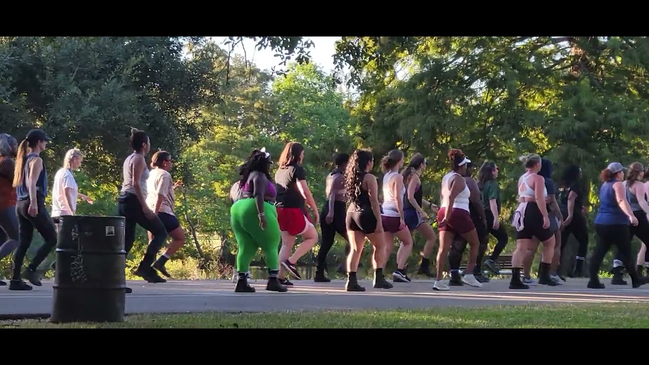 Halloween Preparation Dance at Audubon Park. - YouTube