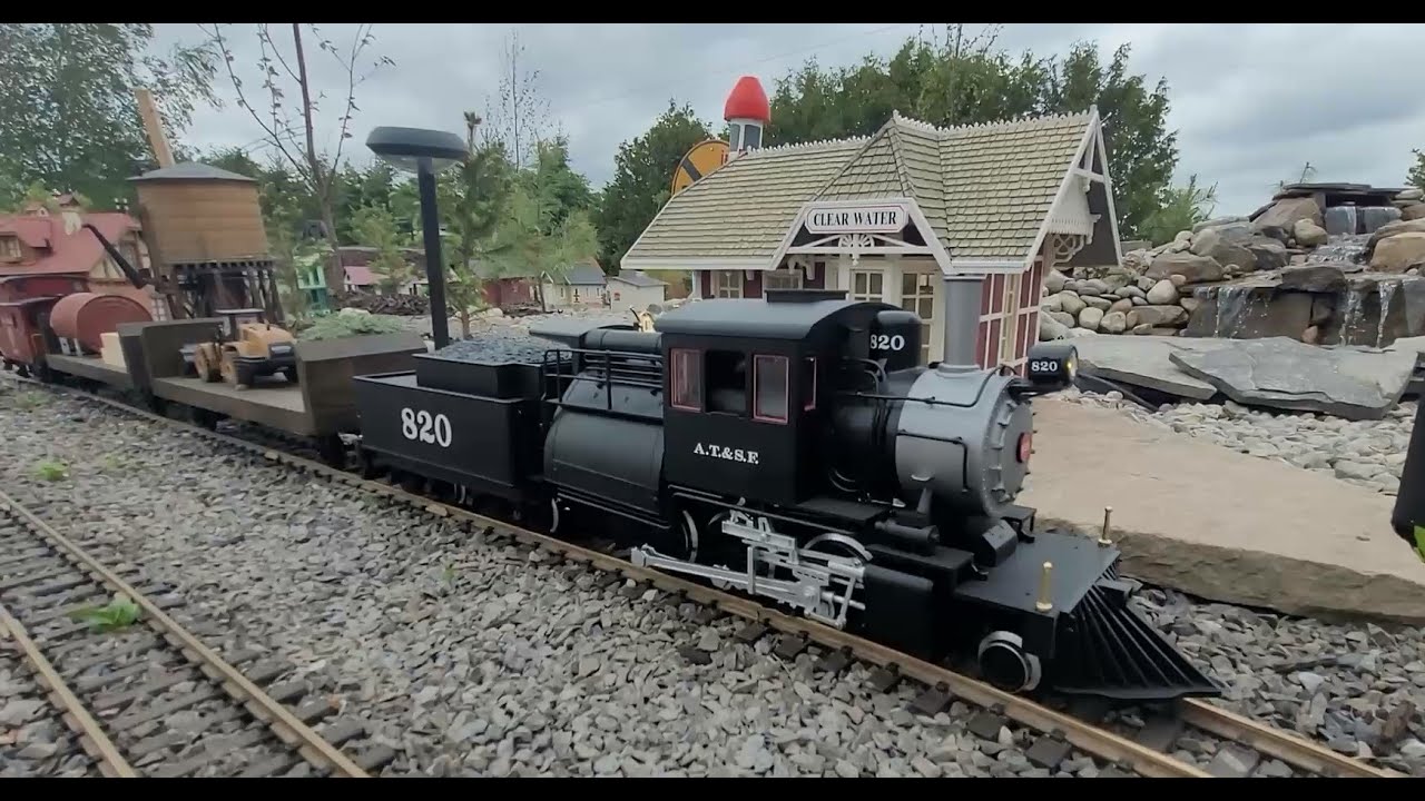 Piko Camelback Pulling Freight - YouTube