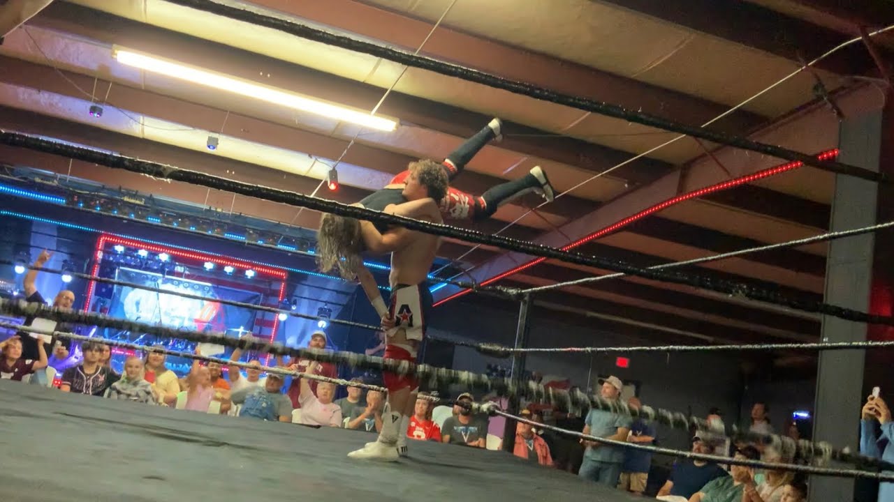 Alex Gabriel vs Hunter Dabbs W/Dakota Gage, Elijah Owens -OWO SuperShow ...
