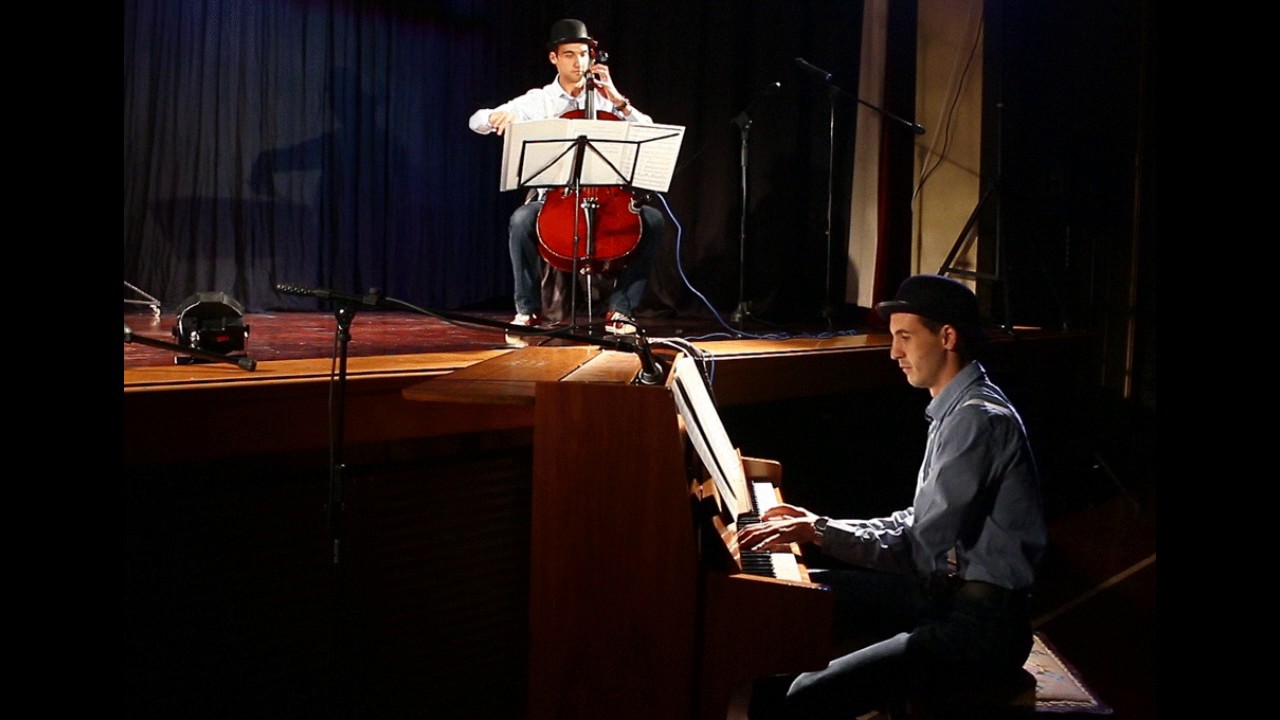 What is a Cinemagraph? - YouTube