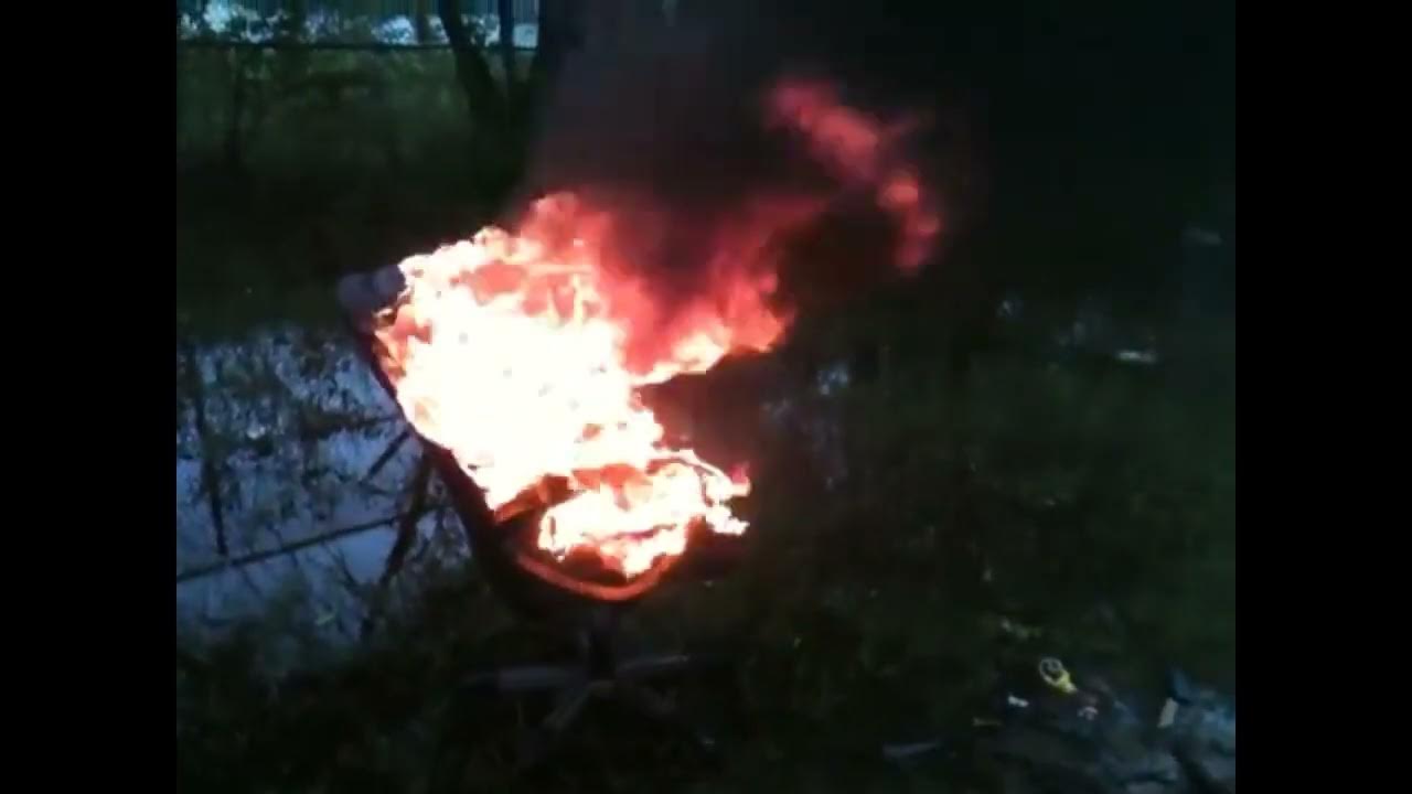 Крутится стульчак - YouTube