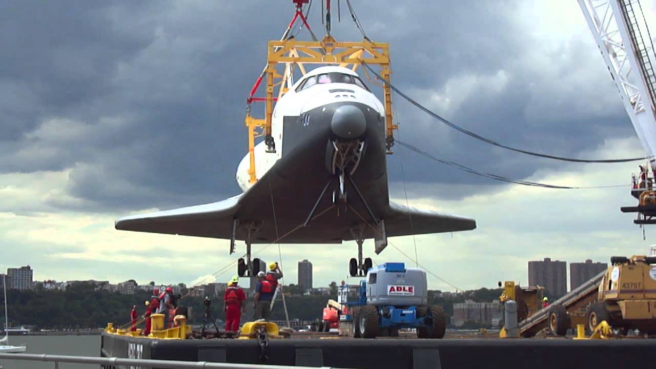 Shuttle Enterprise lifted to USS Intrepid - YouTube