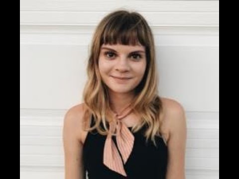 'Bringing Up Bates’ Fans Dote On Gorgeous Lydia Romeike - YouTube