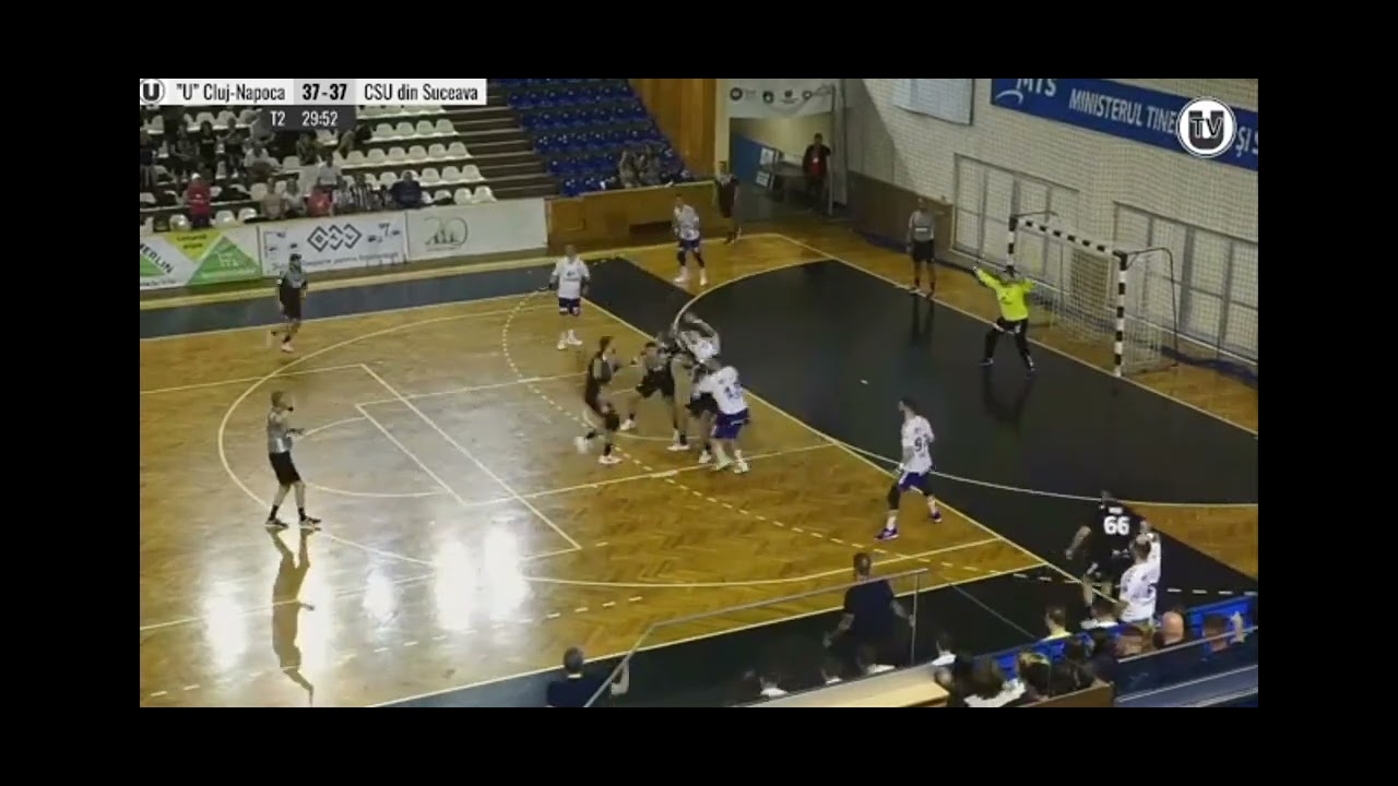 Final meci U Cluj - CSU Suceava - YouTube